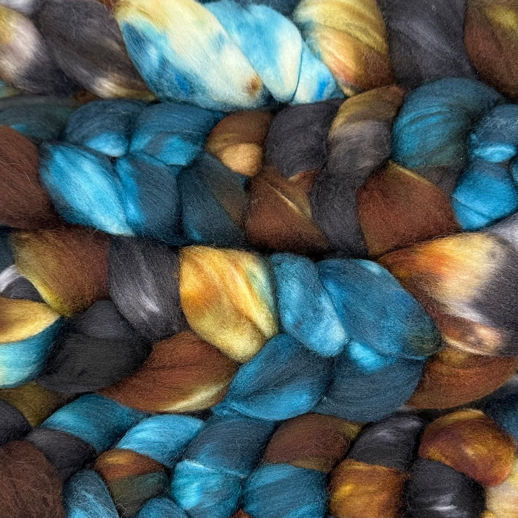 Deep Dyed Yarns by Lunabudknits