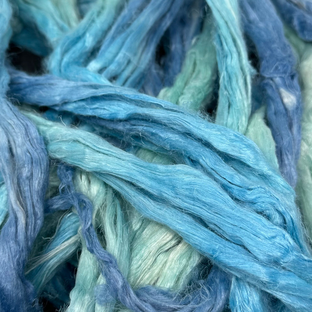 Deep Dyed Yarns by Lunabudknits